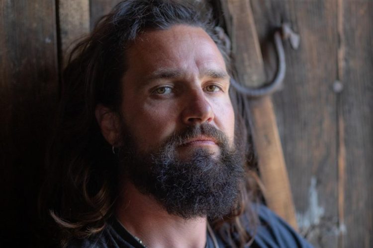 Un documental sobre Osel, 'el ñiño Lama español' lo entrevista en Ibiza ...